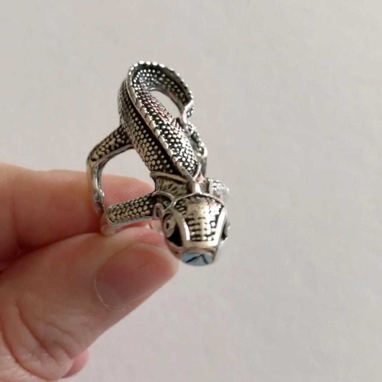 Silver lizard ring, reptile gecko ring *FREE... - Depop