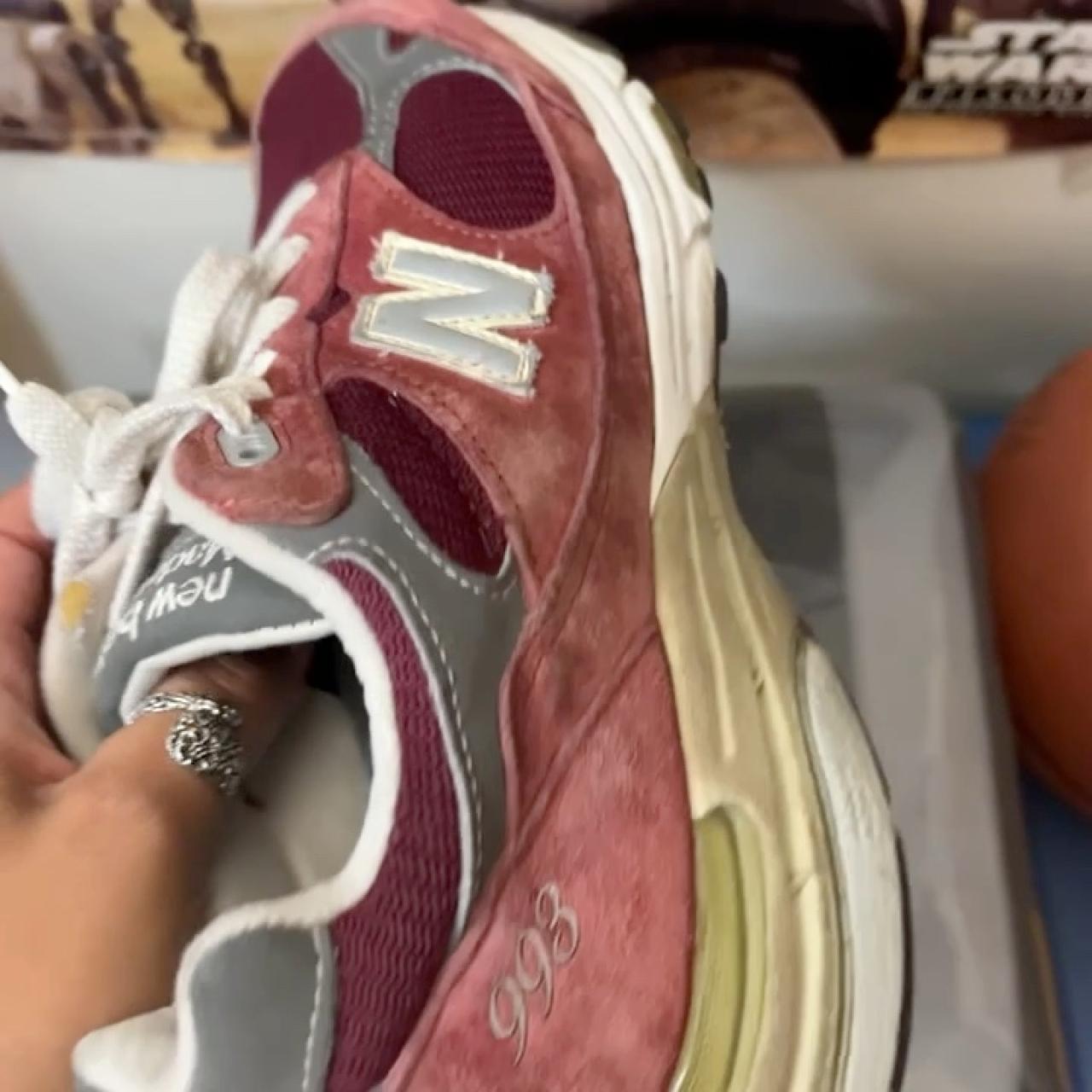 New balance 993 in a great maroon color. These are... - Depop