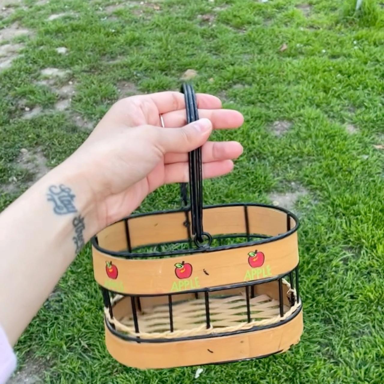 Apple Tan and Red Storage-and-organisation | Depop