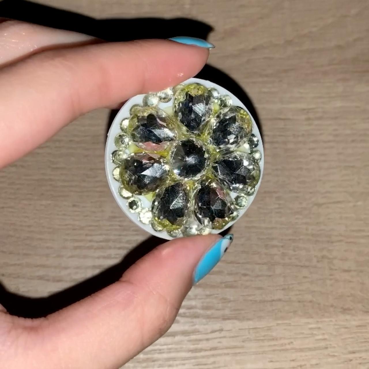 depop payments only!!! 🫶🏼 rhinestone flower pop... - Depop