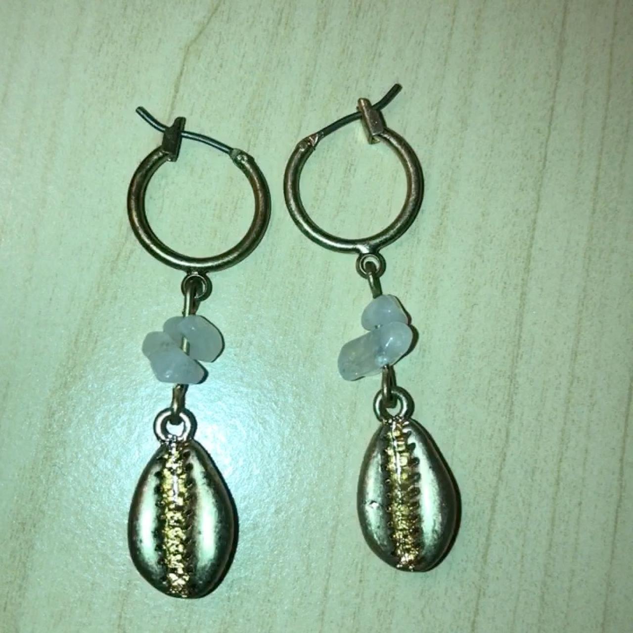 Cutest shell beaded earrings - Depop