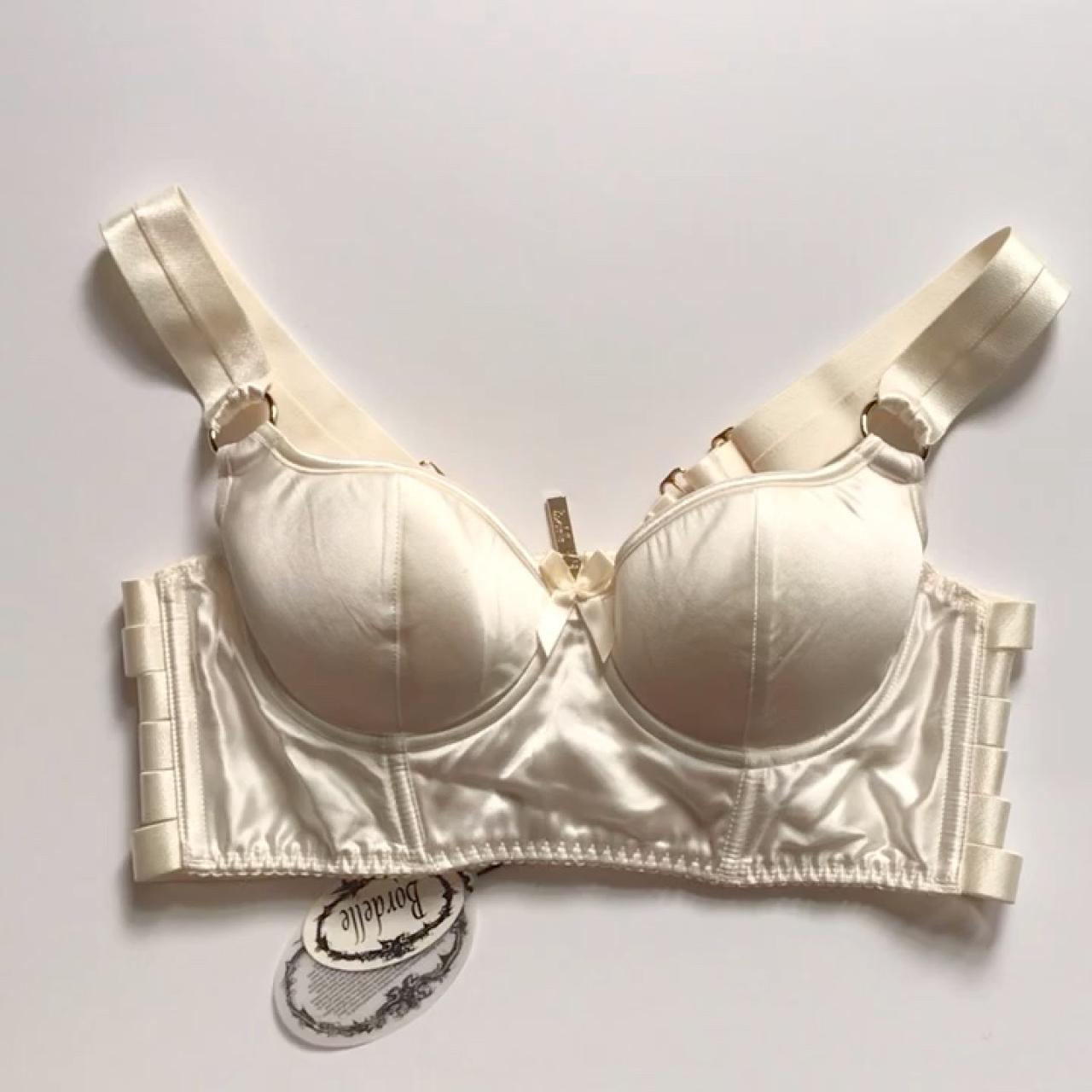 Women's White Bra | Depop
