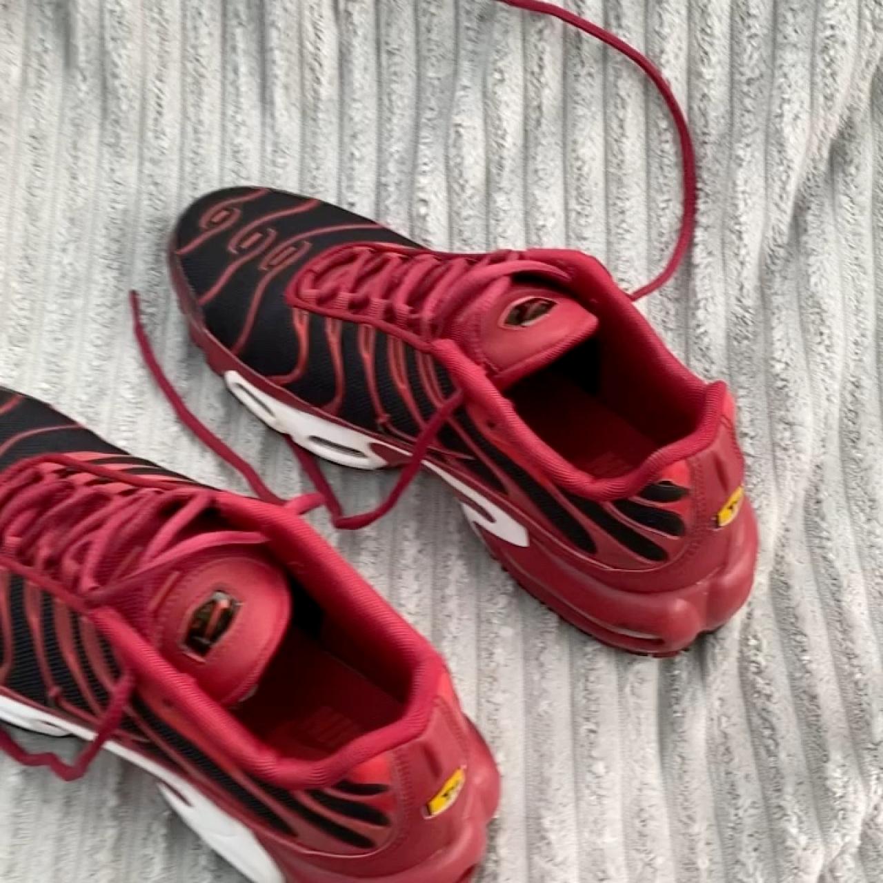 Nike Men's Red and Black Trainers | Depop