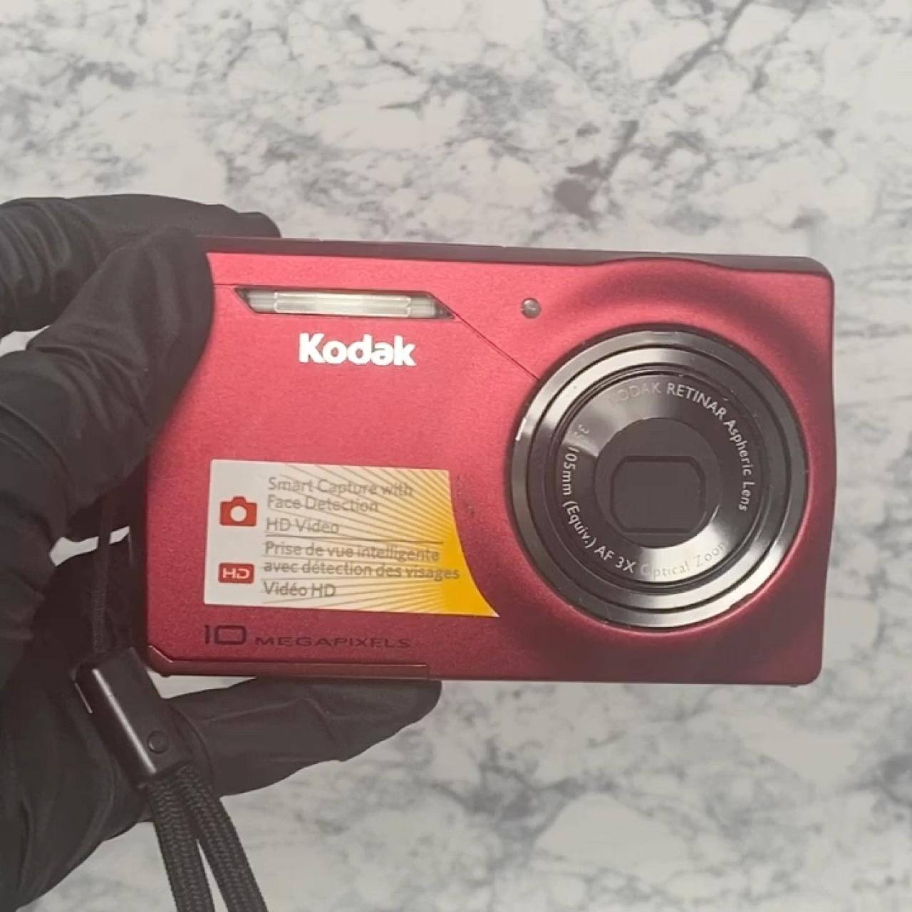 Kodak M1033 Digital Camera Tested and in Good... - Depop